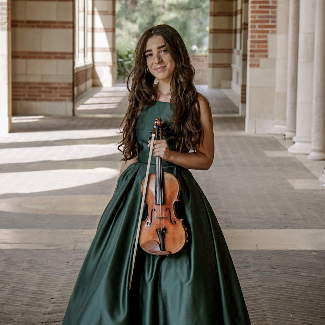 Meet Sarah Seltzer, Our New Intern! - LA Jewish Symphony